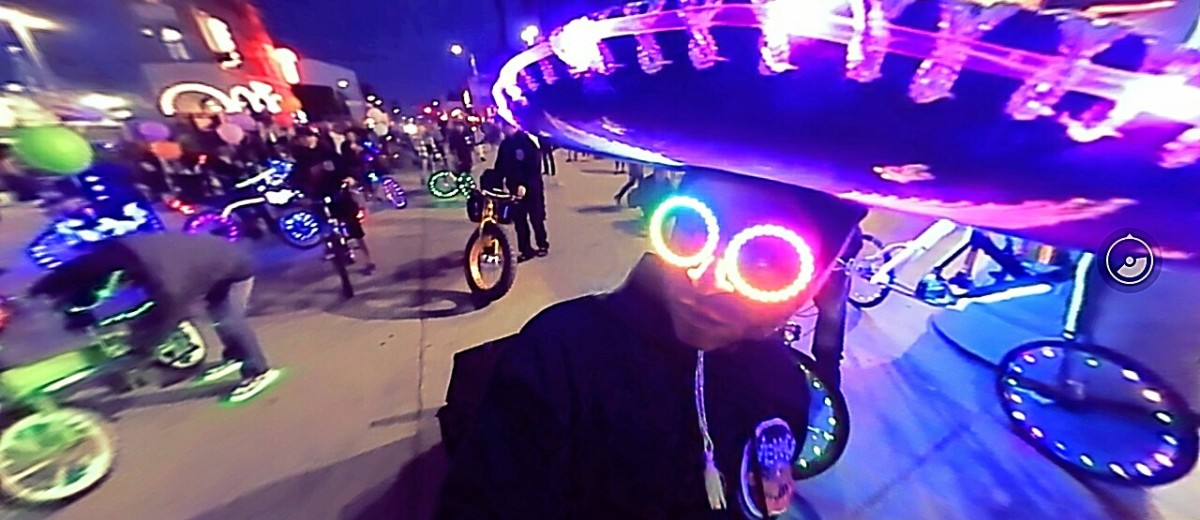 » Venice Electric Light Parade every Sunday at Sunset