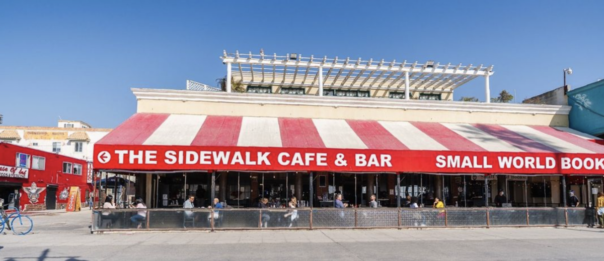 » The Sidewalk Cafe has the best outdoor patio on Venice Boardwalk!